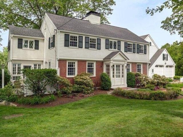4 bedroom, Hingham MA 02043 103249850