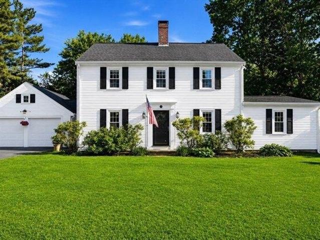4 bedroom, Hingham MA 02043 103249015