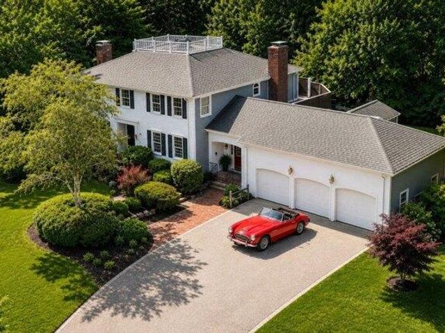 4 bedroom, Hingham MA 02043 104898220