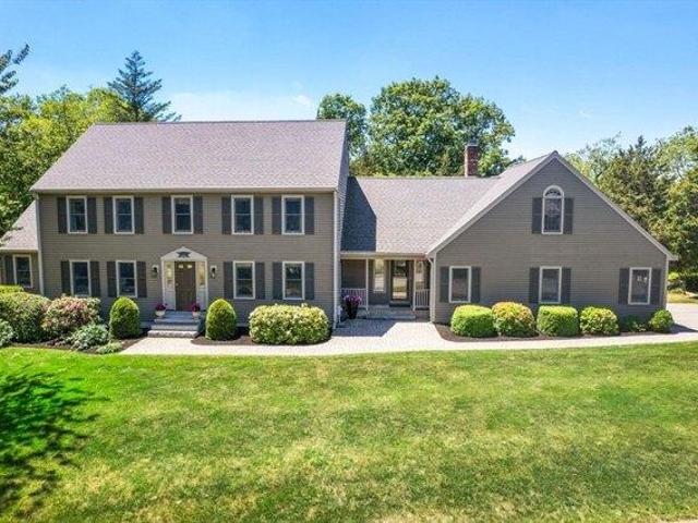 4 bedroom, Hingham MA 02043 104905199