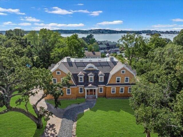 4 bedroom, Hingham MA 02043 105494377