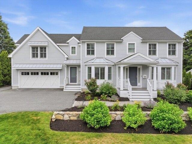 4 bedroom, Hingham MA 02043 105140495