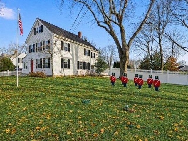 4 bedroom, Hingham MA 02043 LS102708401