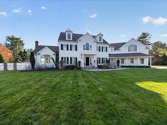4 bedroom, Hingham MA 02043 LS103069766
