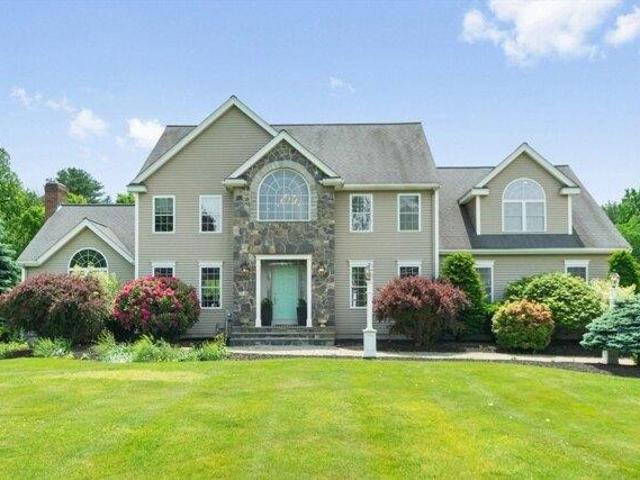 4 bedroom, Hudson MA 01749 103220032
