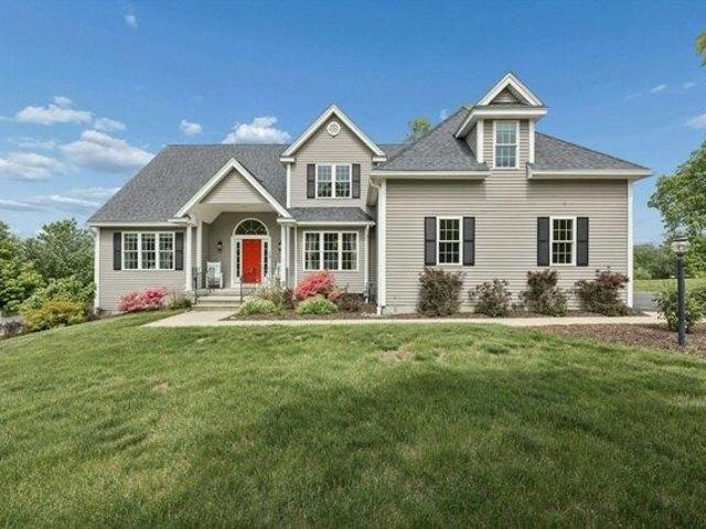 4 bedroom, Hudson MA 01749 105081116