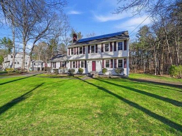 4 bedroom, Hudson NH 03051 LS102409553