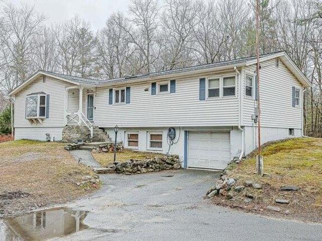 4 bedroom, Hudson NH 03051 LS102761464