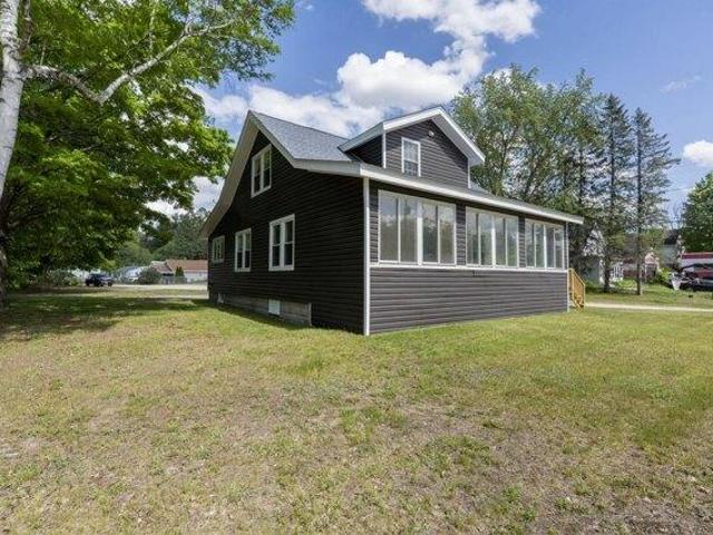 4 bedroom, Hudson NH 03051 LS102779988
