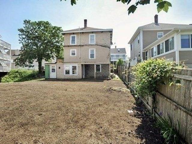 4 bedroom, Hull MA 02045 104539335