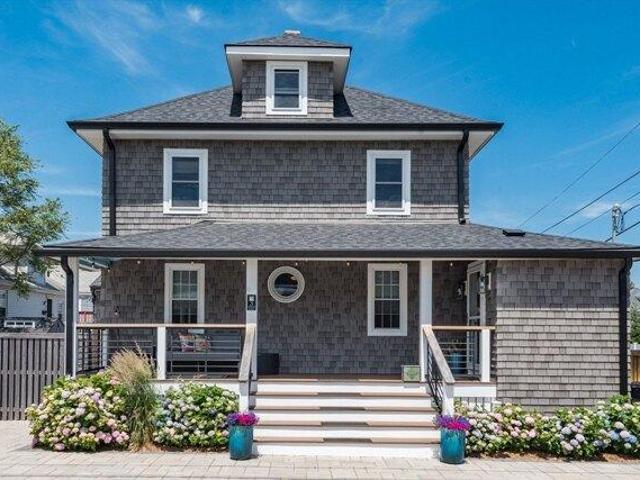 4 bedroom, Hull MA 02045 105060147