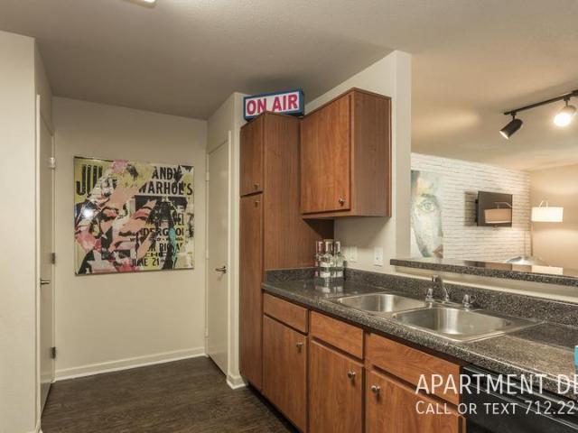 4 bedroom, Huntsville TX 77340 77331129