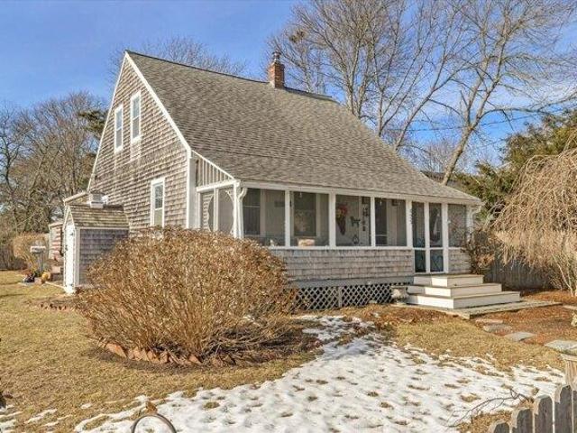 4 bedroom, Hyannis MA 02601 102593235