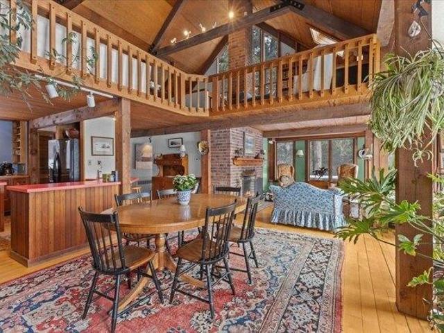 4 bedroom, Hyde Park VT 05655 103186593