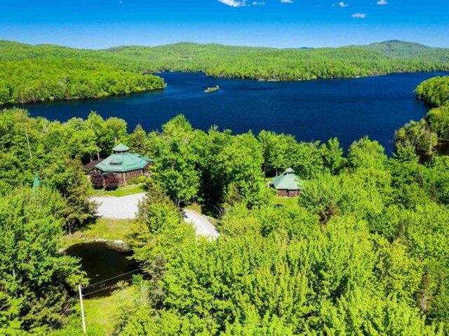 4 bedroom, Hyde Park VT 05655 104261853