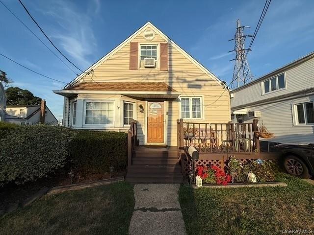 4 bedroom, Inwood NY 11096 101780350