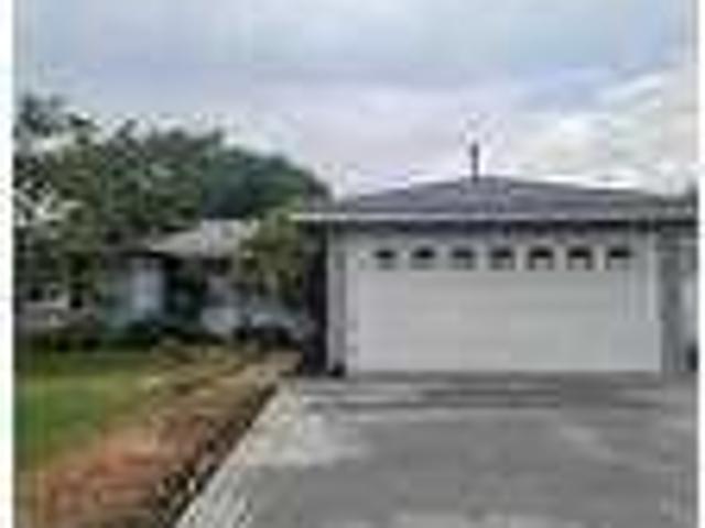 4 bedroom in Covina California 91722