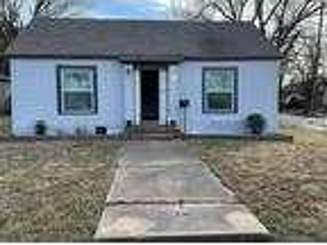 4 bedroom in Commerce TX 75428
