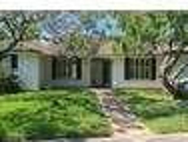 4 bedroom in Corpus Christi TX 78412