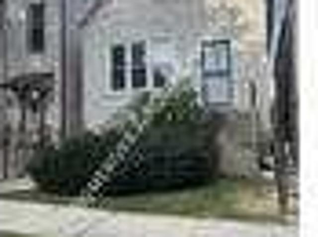 4 bedroom in Chicago IL 60649