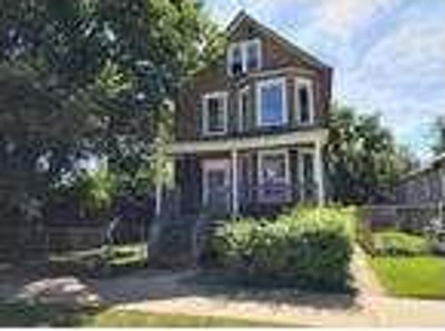 4 bedroom in Chicago Illinois 60628