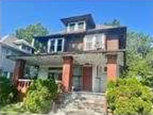 4 bedroom in Cleveland Ohio 44105