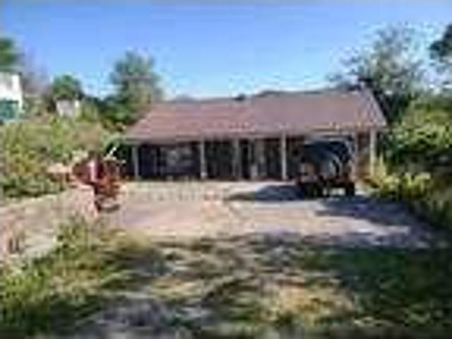 4 bedroom in Cross Lanes West Virginia 25313