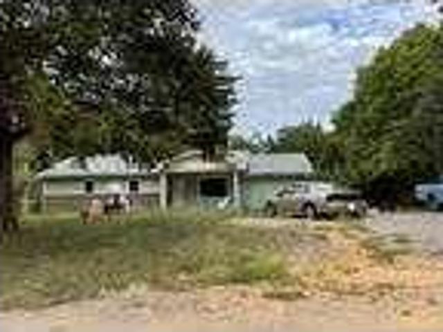 4 bedroom in Adamsville Tennessee 38310