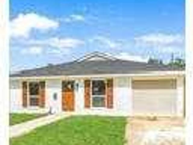4 bedroom in Avondale LA 70094