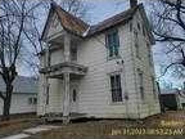 4 bedroom in Baldwin IL 62217