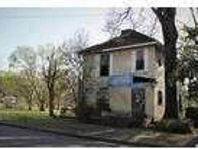 4 bedroom in Birmingham AL 35212