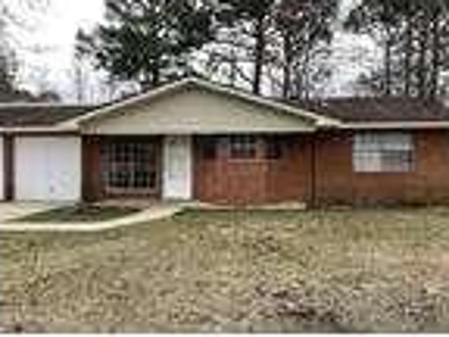 4 bedroom in Gautier MS 39553