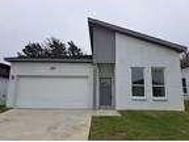 4 bedroom in Dallas TX 75233