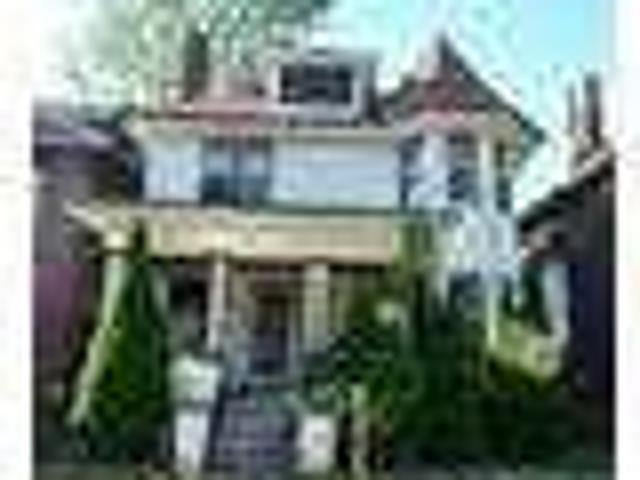 4 bedroom in Detroit Michigan 48202