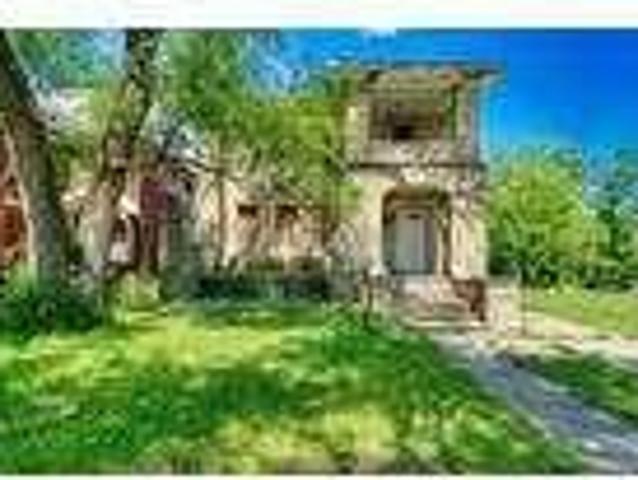 4 bedroom in Detroit Michigan 48206