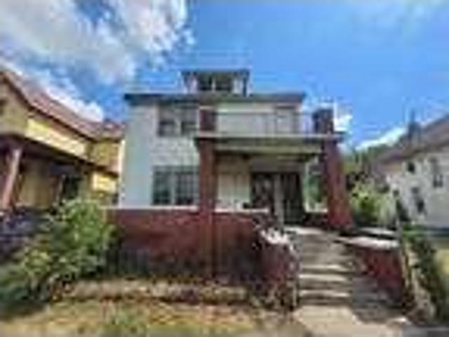 4 bedroom in Detroit Michigan 48214