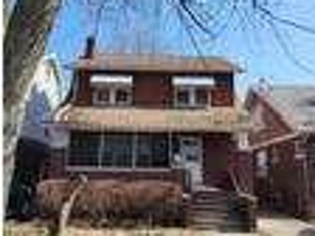 4 bedroom in Detroit Michigan 48238