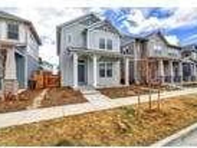 4 bedroom in Denver CO 80238