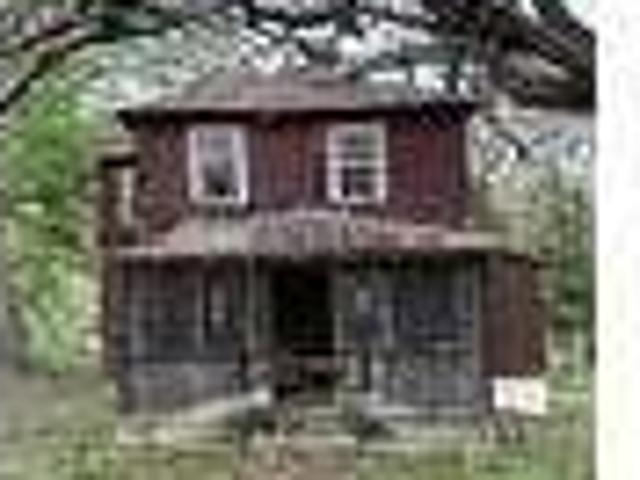 4 bedroom in Esmont VA 22937