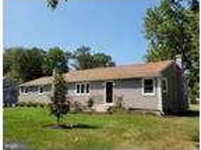 4 bedroom in Ewing New Jersey 08638
