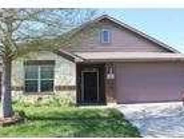4 bedroom in Fort Worth TX 76108