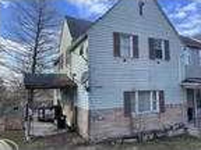 4 bedroom in Fairmont WV 26554