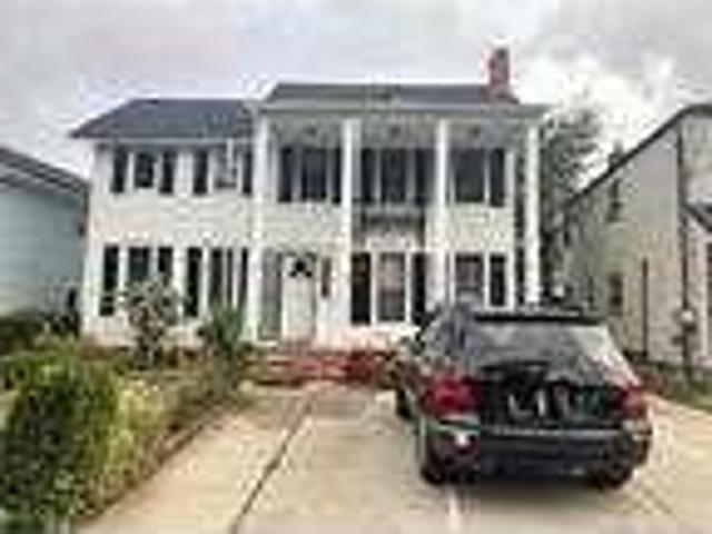 4 bedroom in Floral Park New York 11001