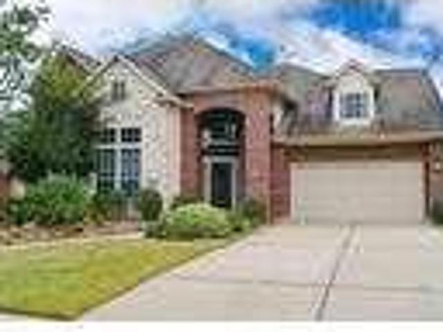 4 bedroom in Friendswood Texas 77546