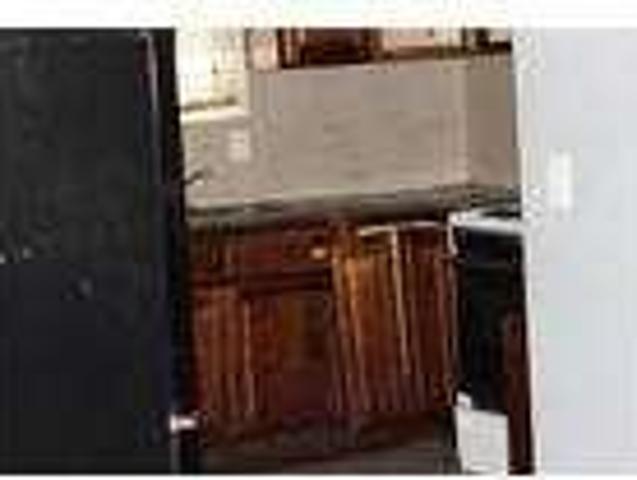 4 bedroom in Kansas City Missouri 64109