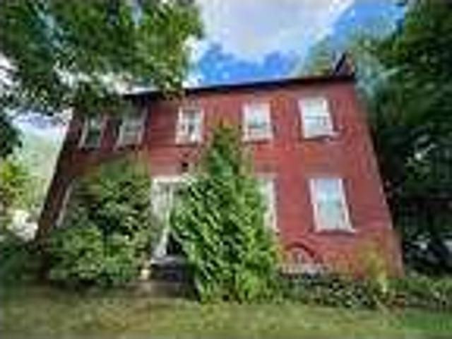 4 bedroom in Hermitage Pennsylvania 16148