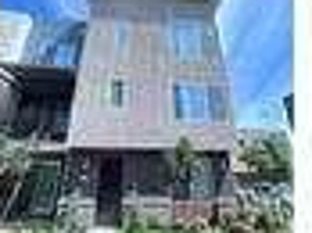 4 bedroom in Irvine CA 92614