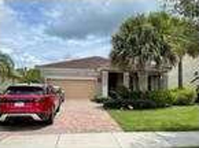 4 bedroom in Orlando Florida 32827