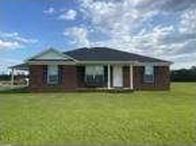 4 bedroom in Loxley Alabama 36551