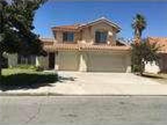 4 bedroom in Loma Linda California 92354